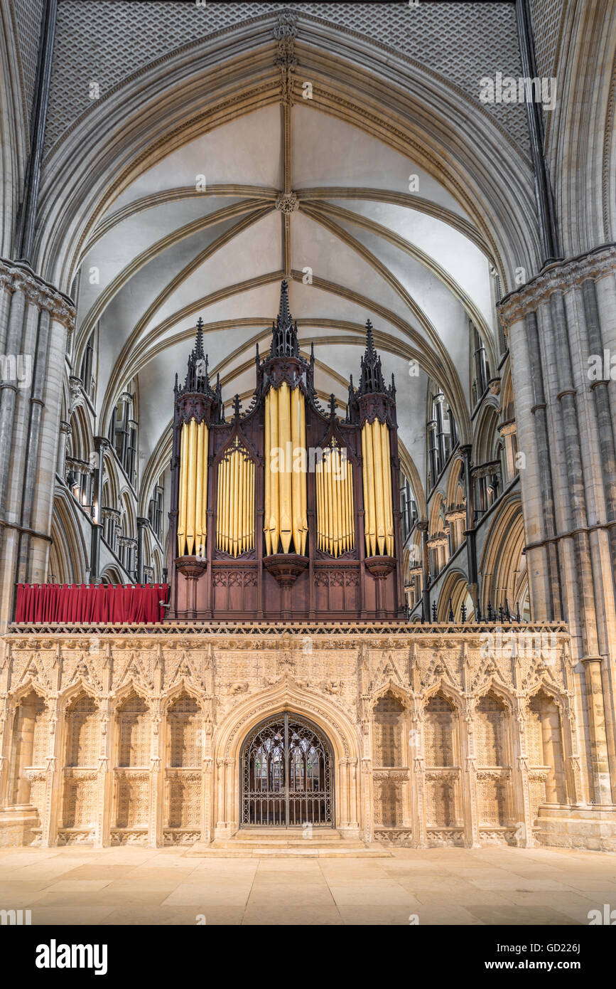 Rood screen at Lincoln cathedral Stock Photo - Alamy
