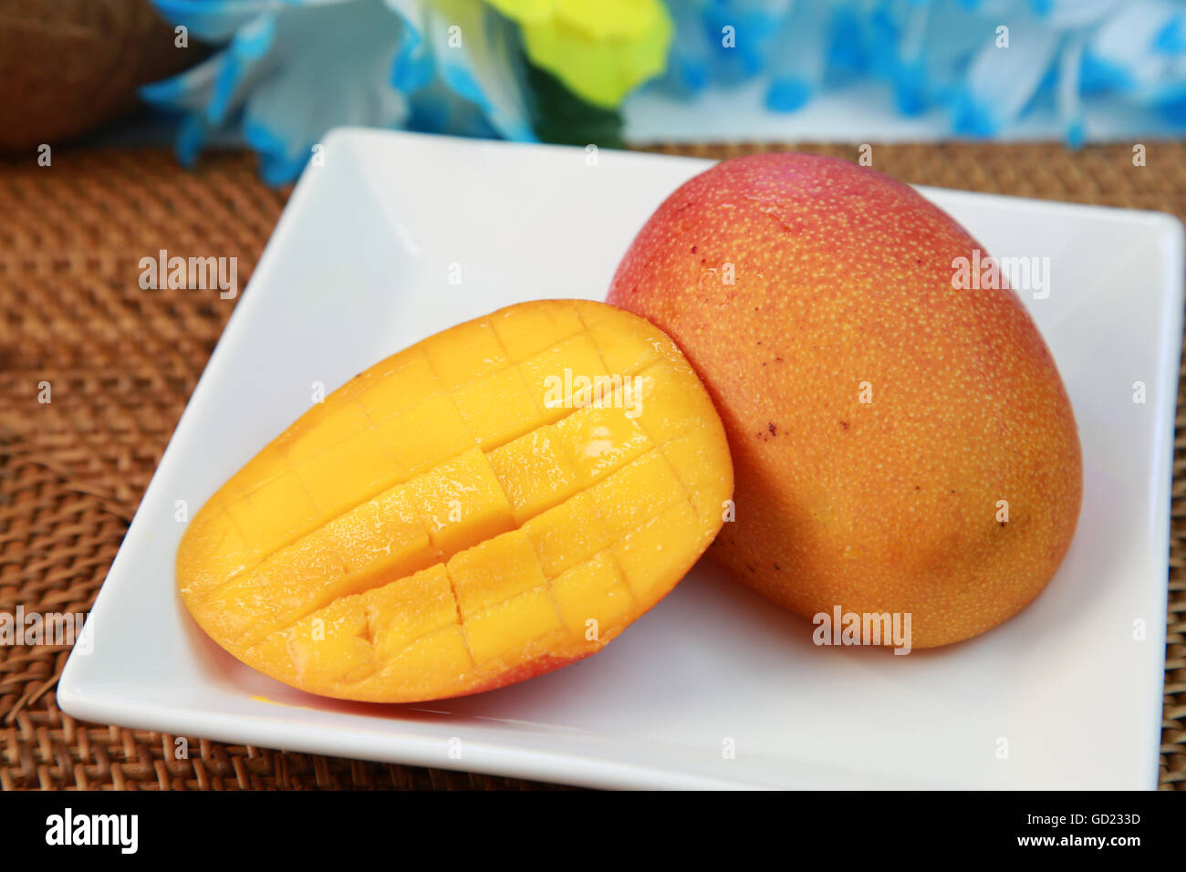 Mango cross section hi-res stock photography and images - Alamy