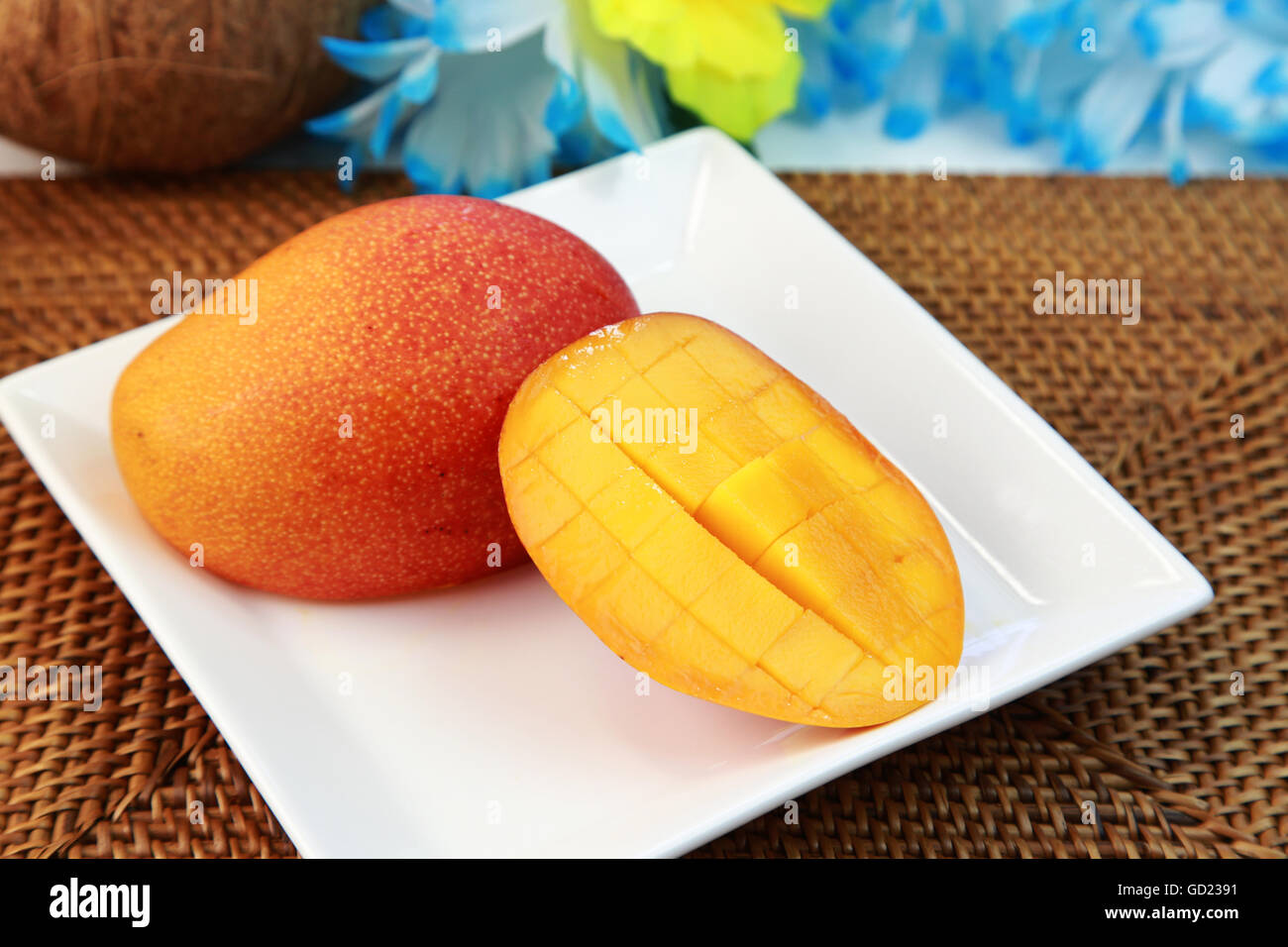 Mango cross section hi-res stock photography and images - Alamy