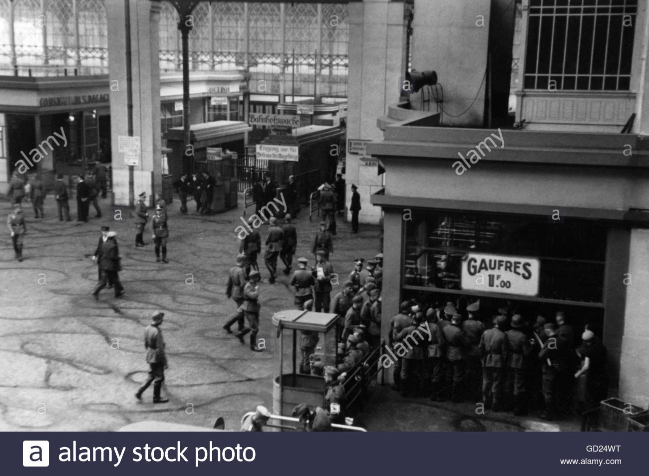 German Occupation Of France, 1940 Stock Photos & German Occupation Of ...