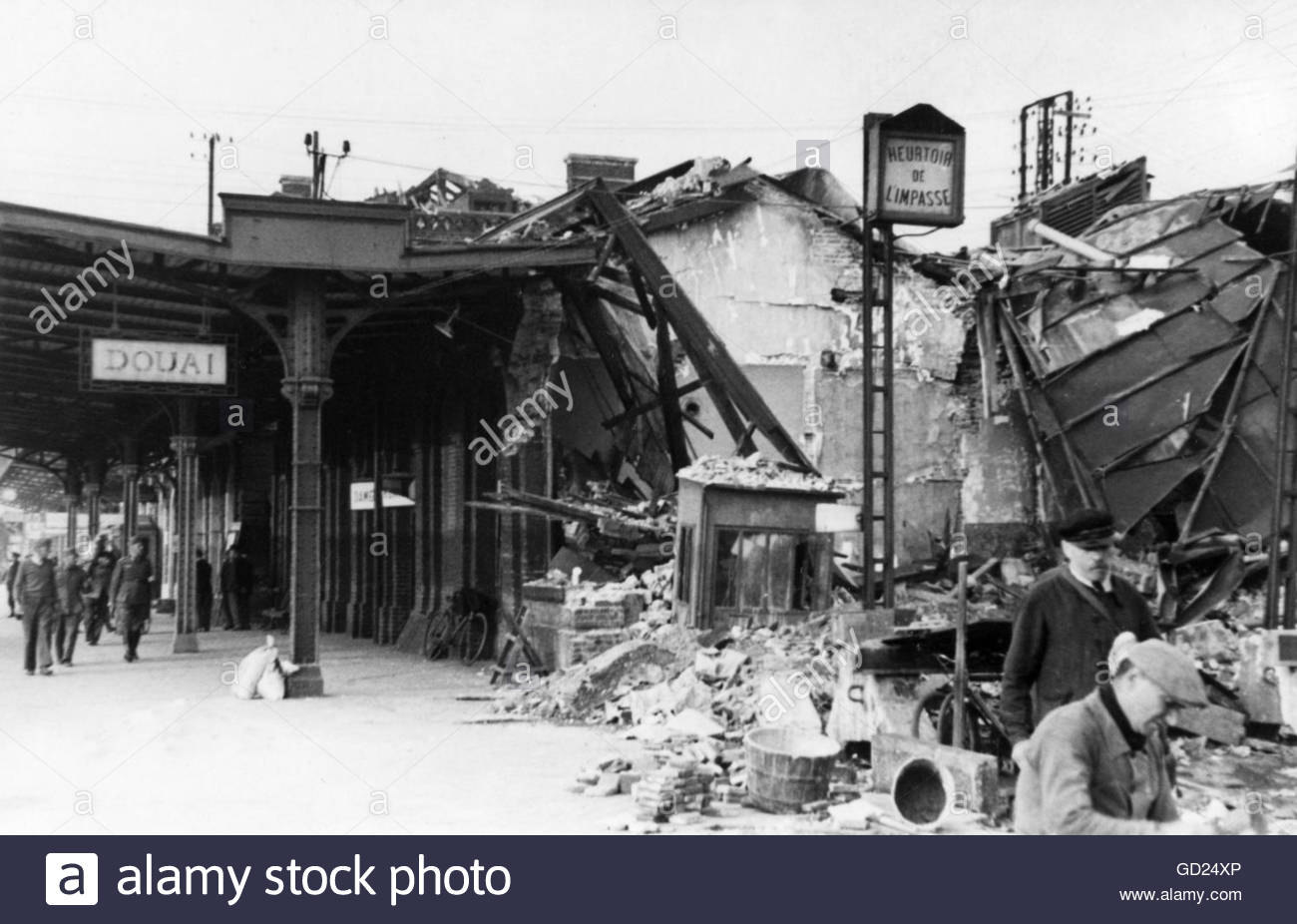 1940 Destruction High Resolution Stock Photography and Images - Alamy