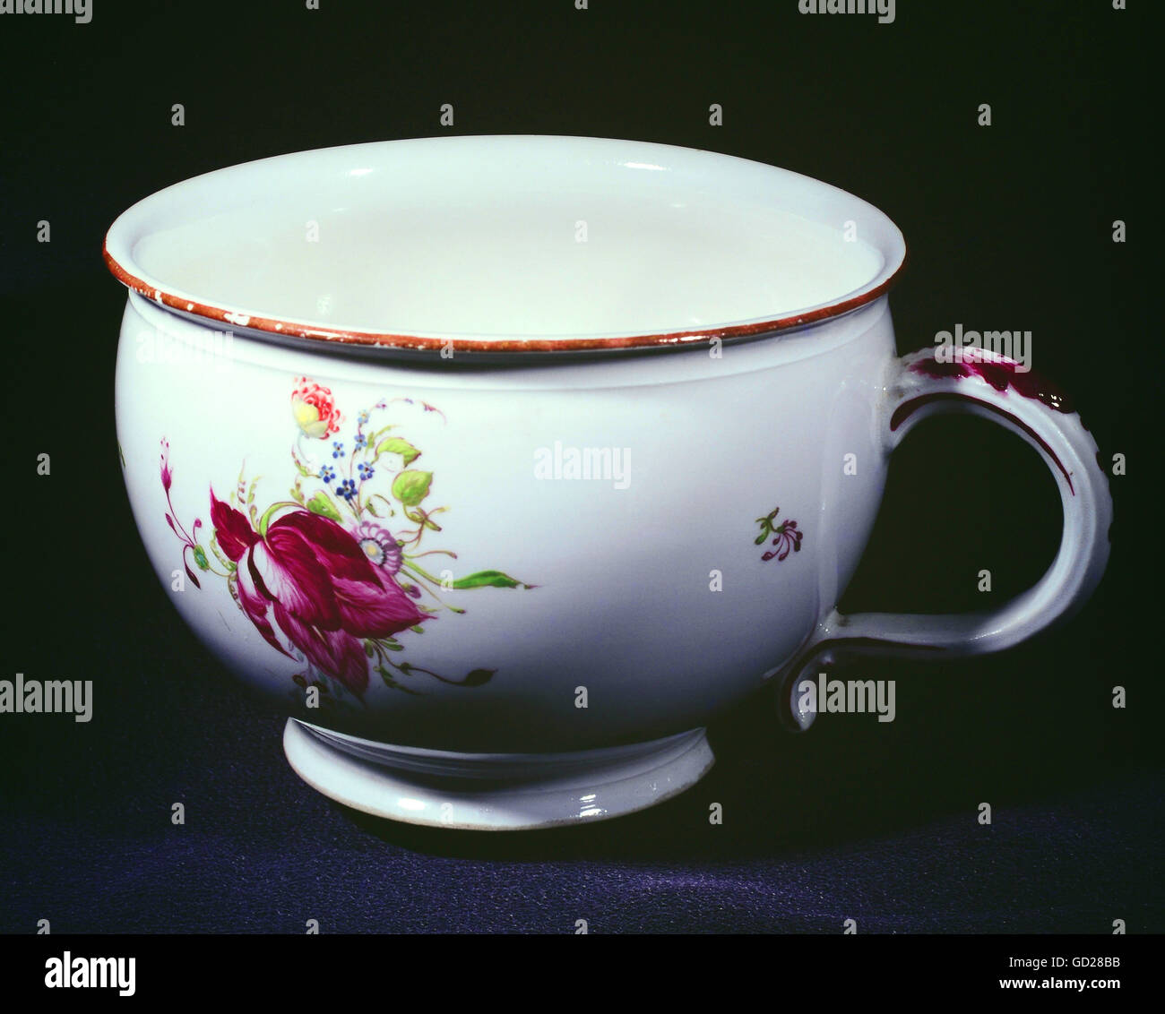 Chamber pot hi-res stock photography and images - Alamy