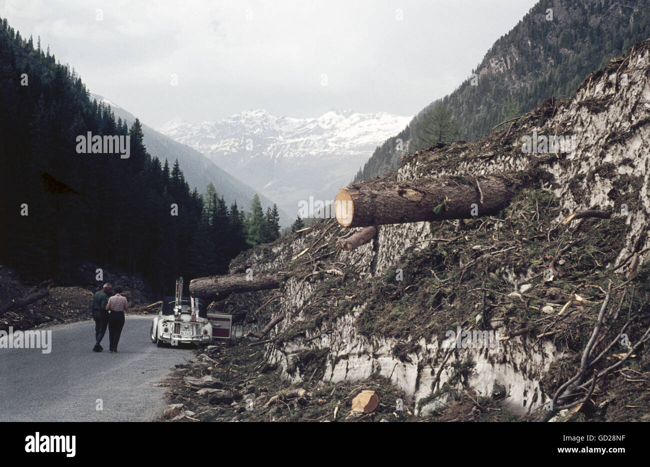 tourism, Austria, alps, German tourists in Kaunertal, Tyrol, Oetztal ...