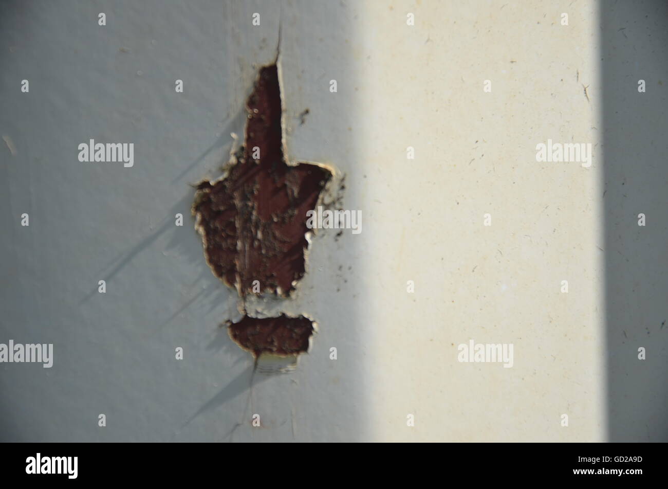 White paint, rust spots, rust, rusting, rusted Stock Photo - Alamy