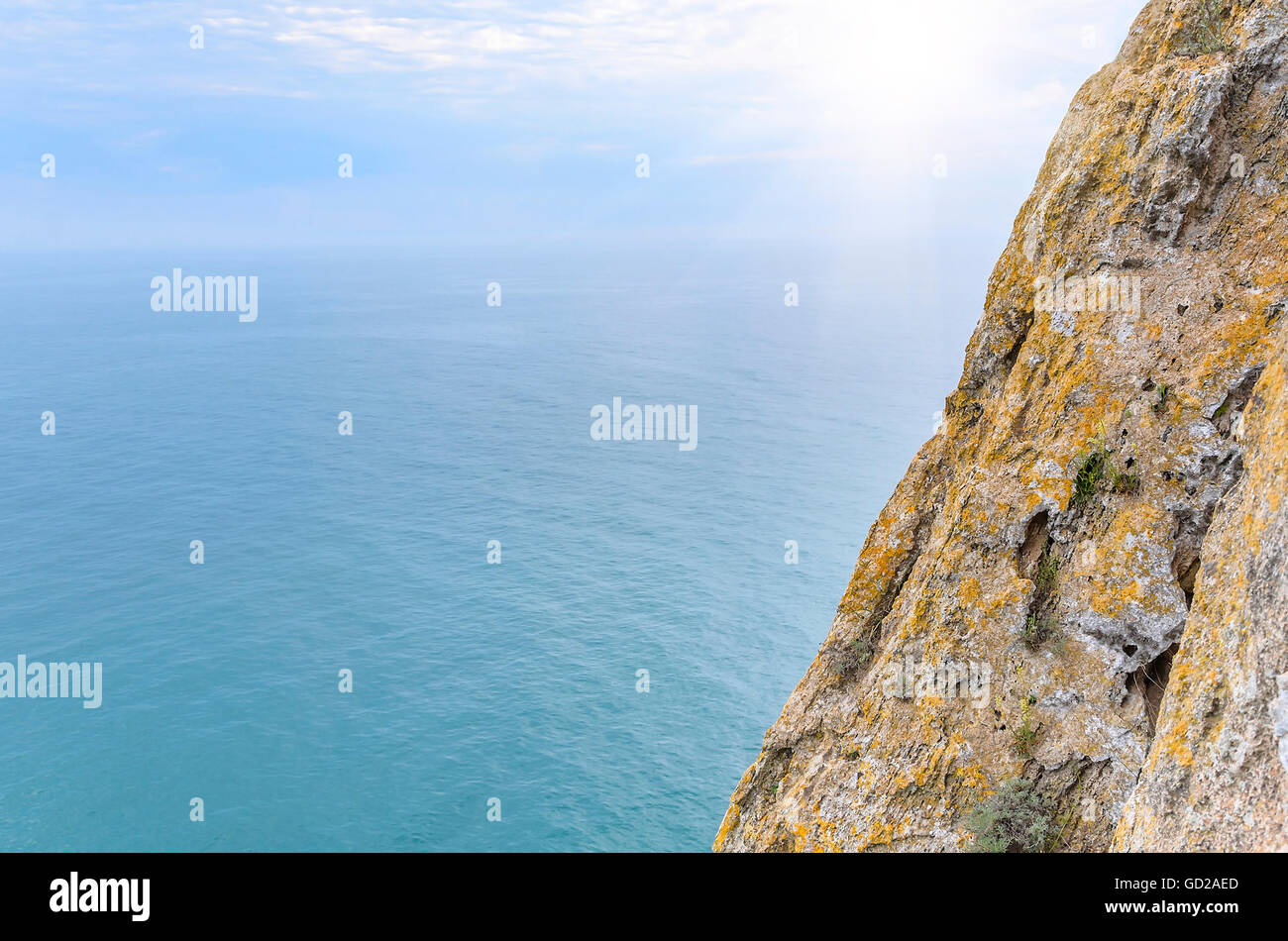 Cliff on sea rocky coastline hi-res stock photography and images - Alamy