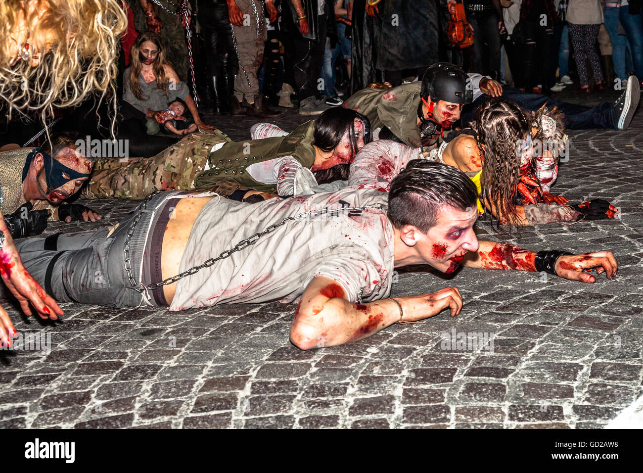 Scary zombies ghost walk hi-res stock photography and images - Alamy