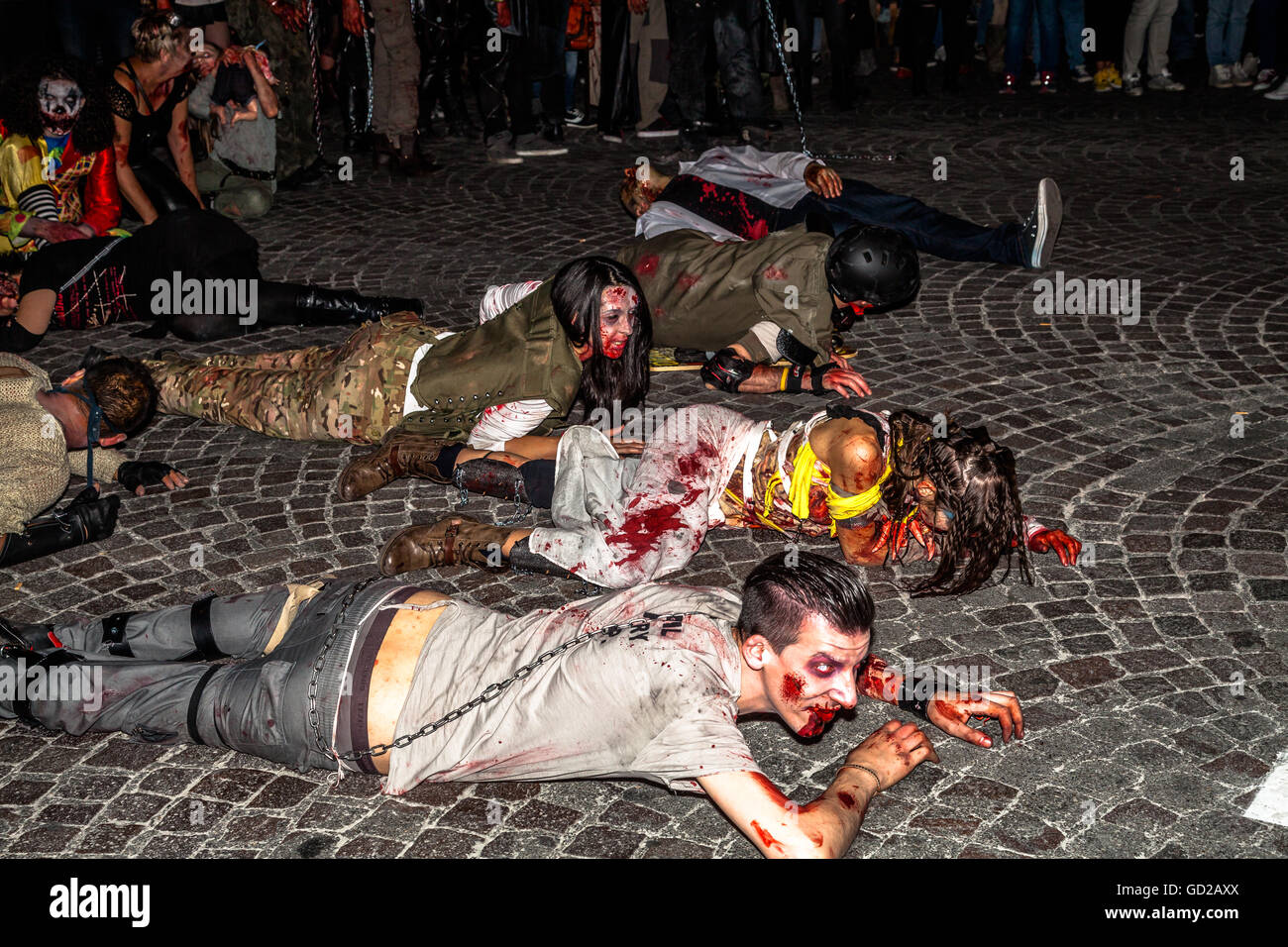 Scary zombies ghost walk hi-res stock photography and images - Alamy