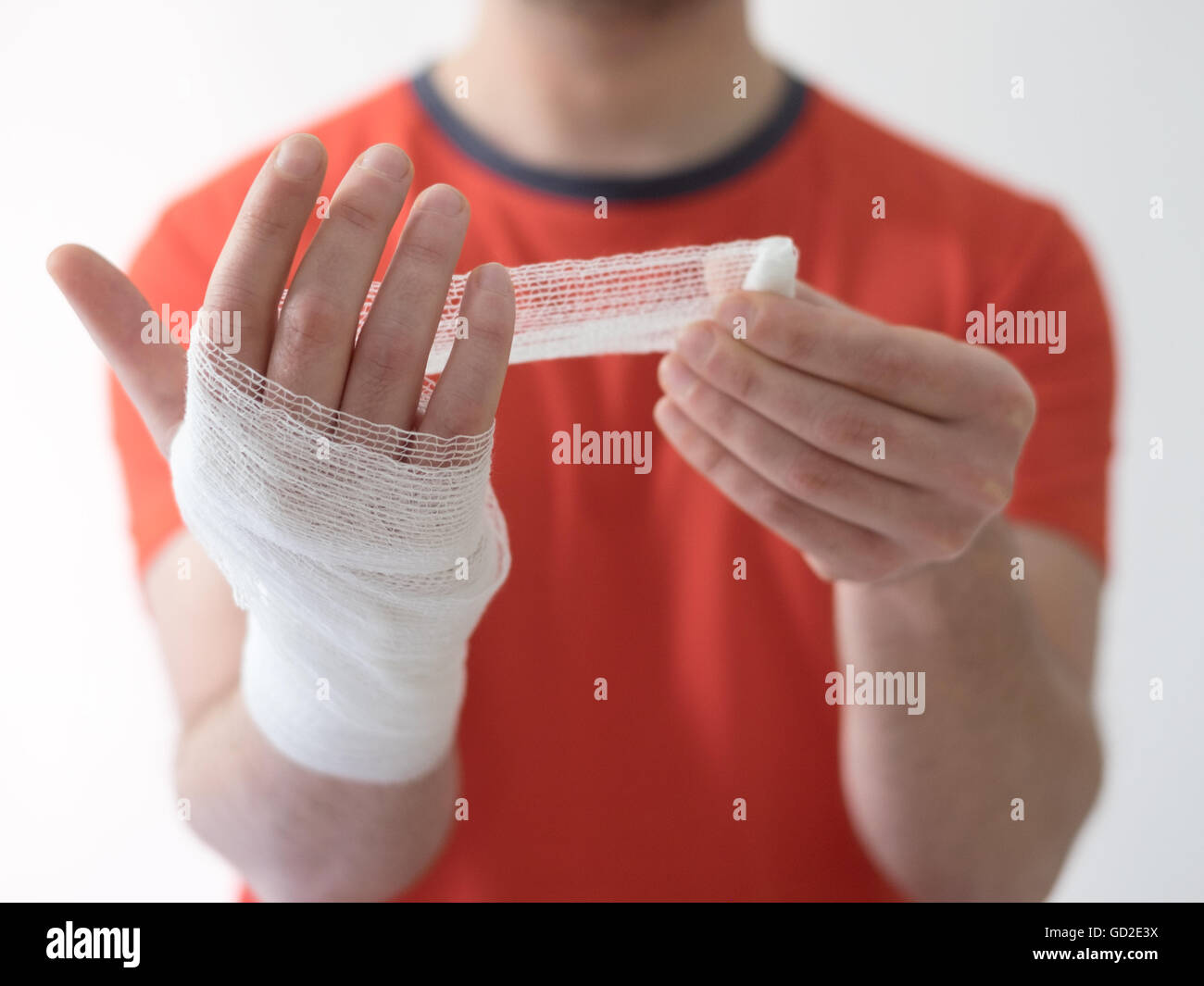 Hand injury hi-res stock photography and images - Alamy