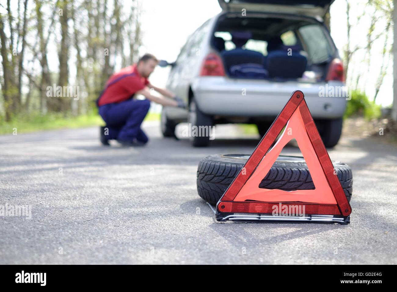 Car breakdown highway hi-res stock photography and images - Alamy