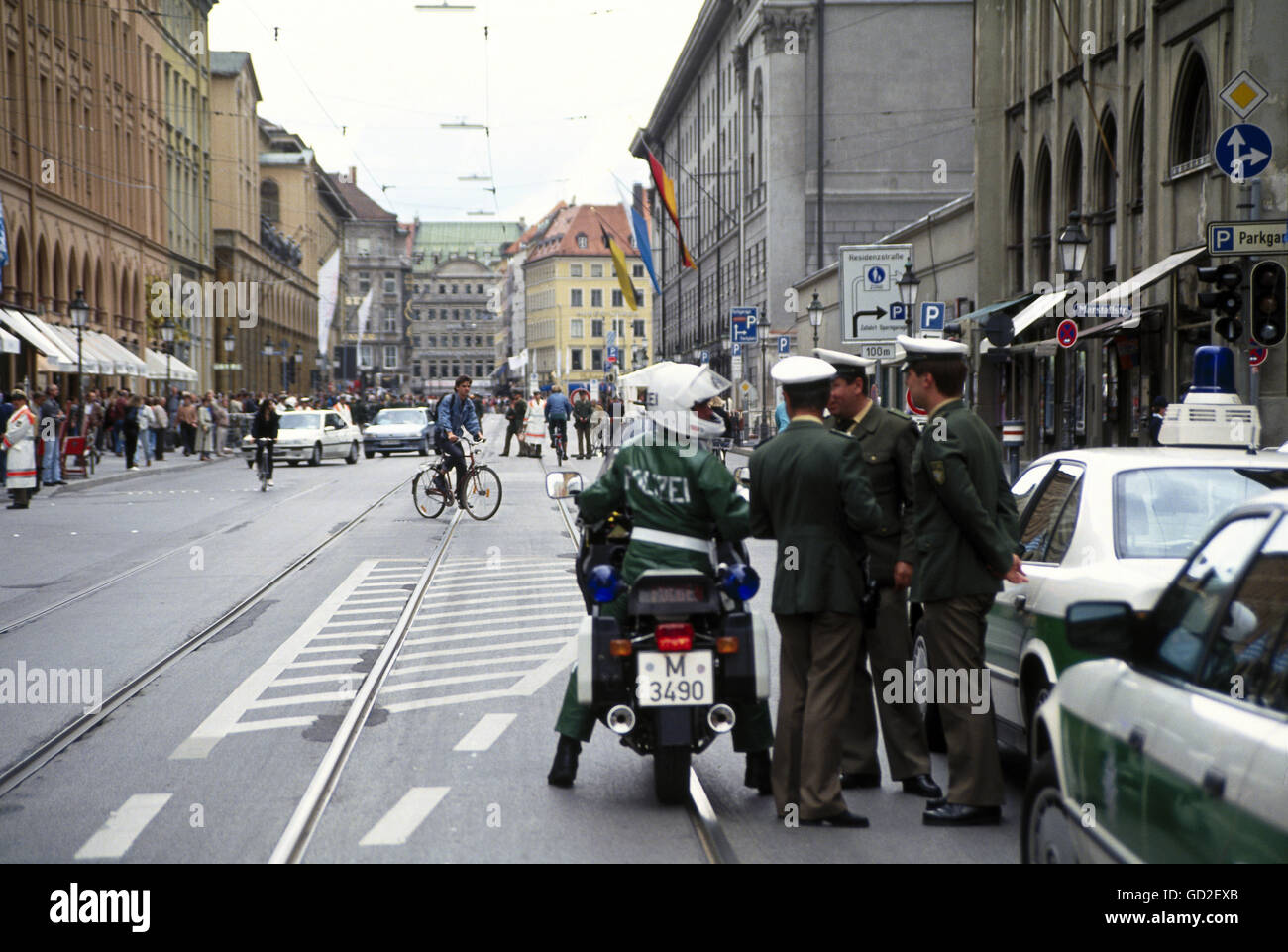 politics, conferences, G-7 summit, Munich, 6.- 8.7.1992, police on ...