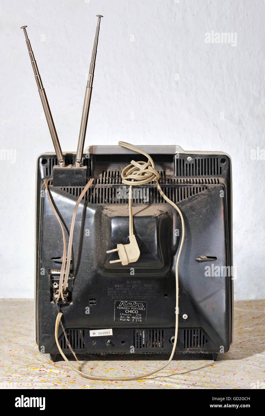 Tv set 70s hi-res stock photography and images - Alamy