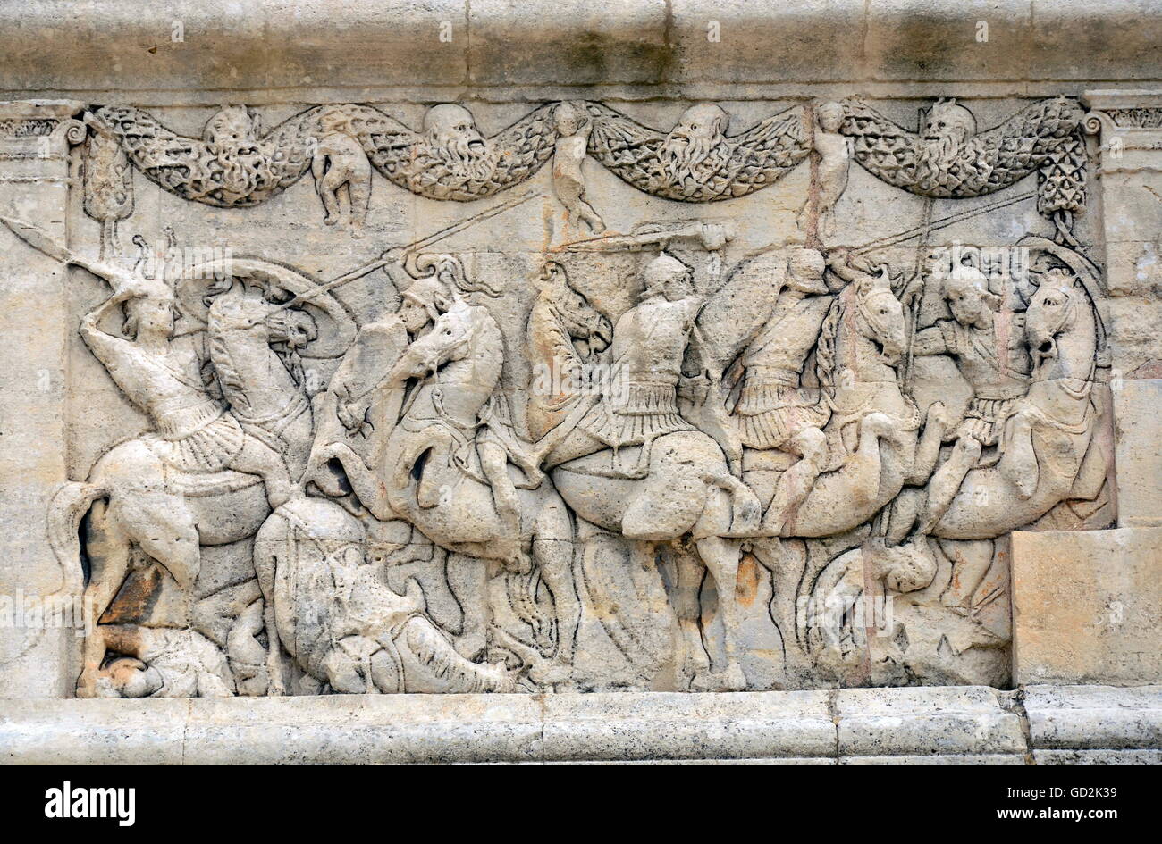 Ancient frieze hi-res stock photography and images - Alamy