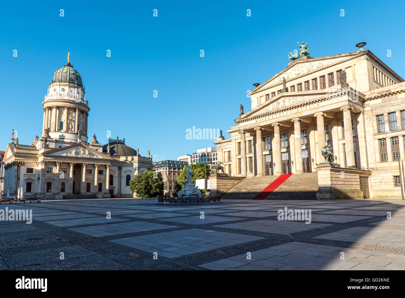 Berlin opera house exterior hi-res stock photography and images - Alamy