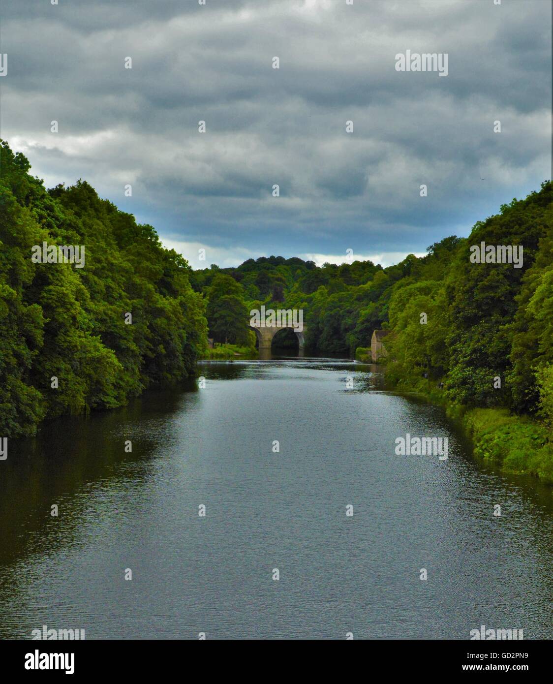 River and Bridge in England Stock Photo - Alamy
