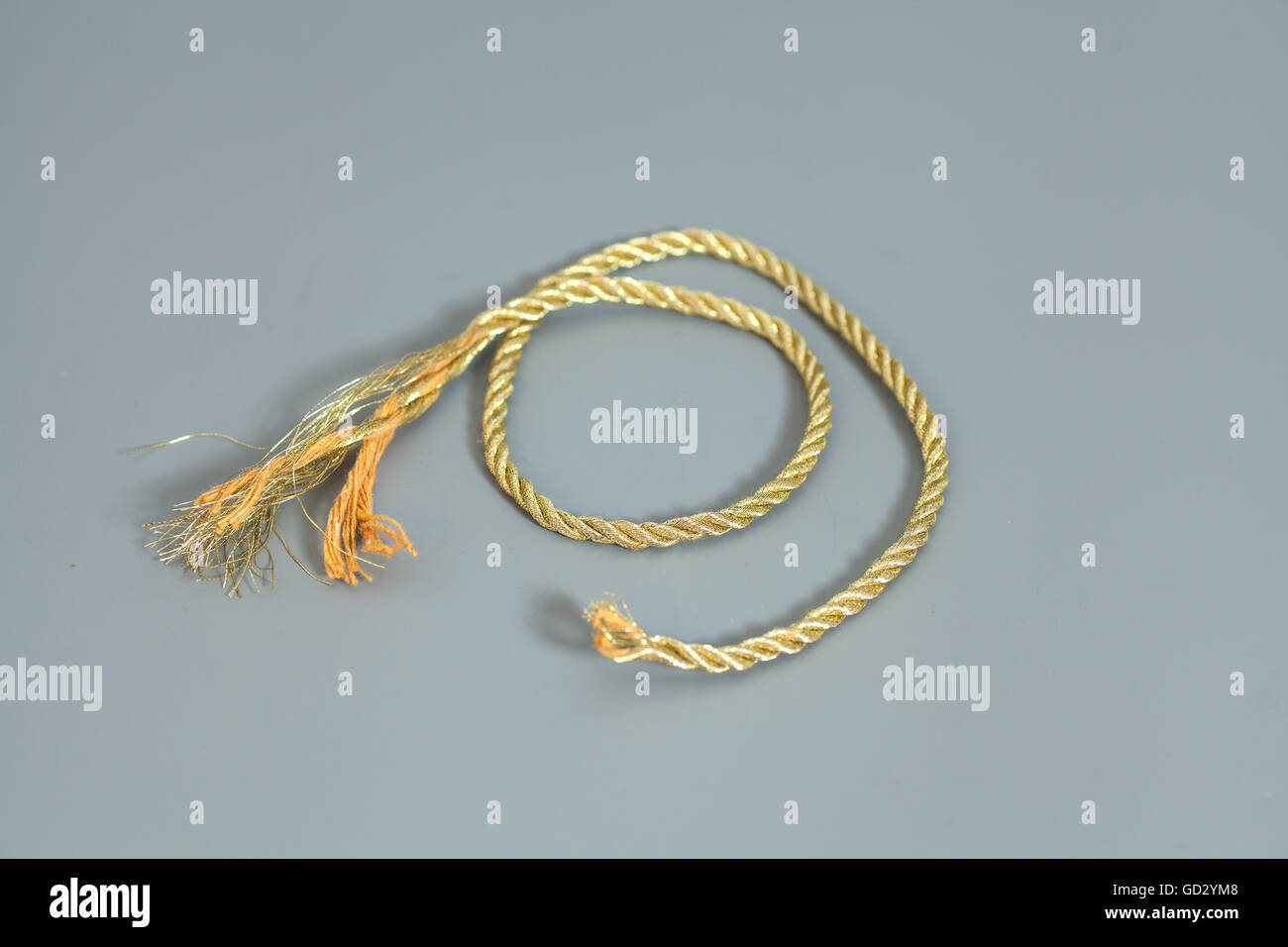 Golden rope hi-res stock photography and images - Alamy