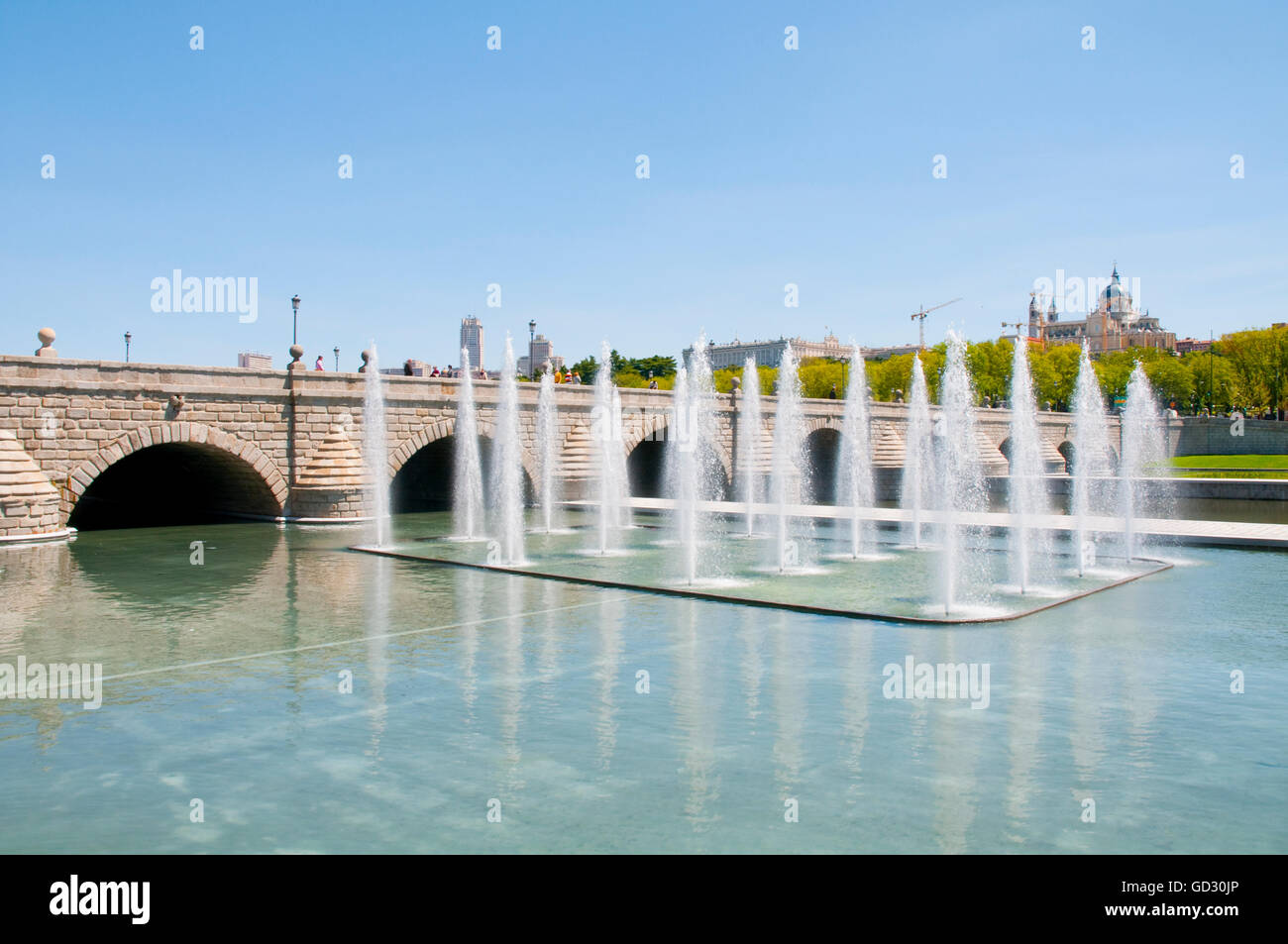 Segovia bridge. Madrid Rio park, Madrid, Spain Stock Photo - Alamy