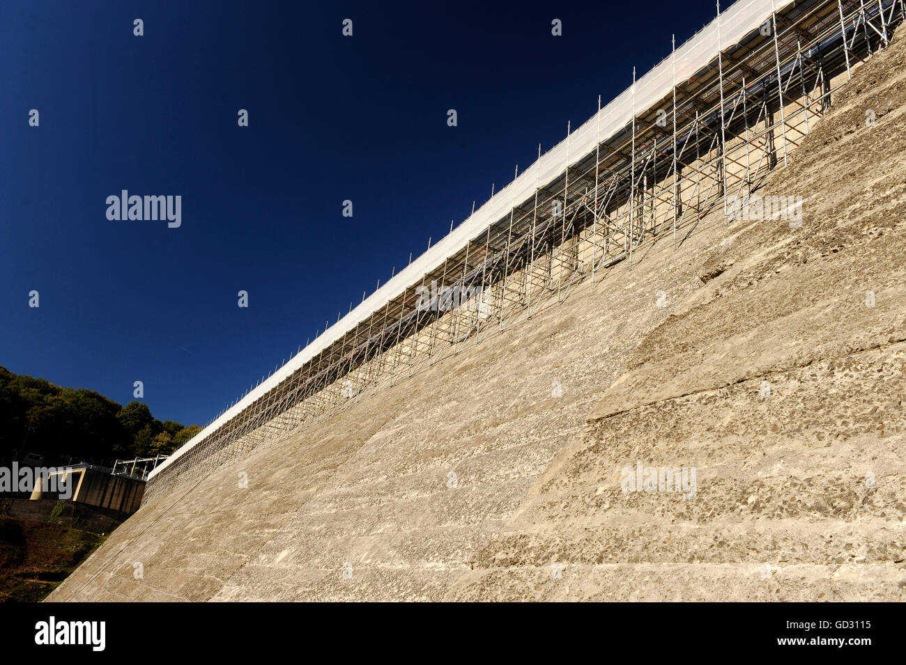 How dam works hi-res stock photography and images - Alamy
