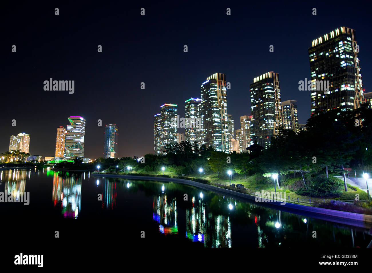 Incheon street view hi-res stock photography and images - Alamy