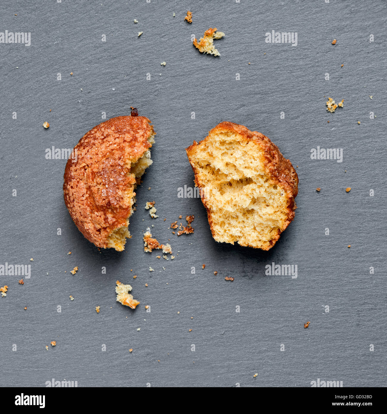 Plain cupcake hi-res stock photography and images - Alamy