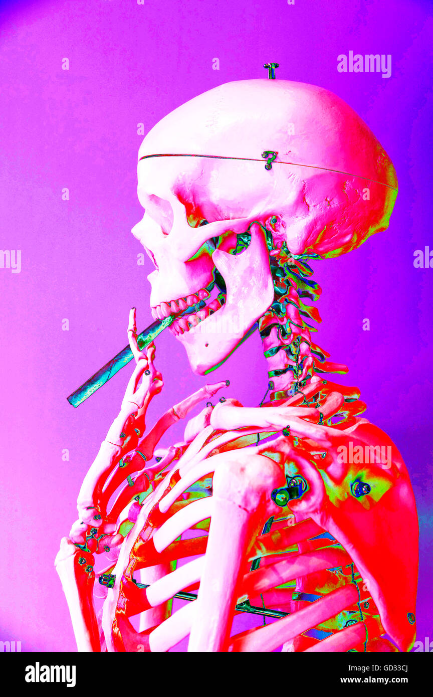 Skeleton smoking hi-res stock photography and images - Alamy