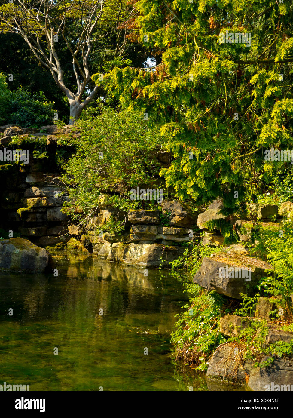 Nottingham university campus hi-res stock photography and images - Alamy
