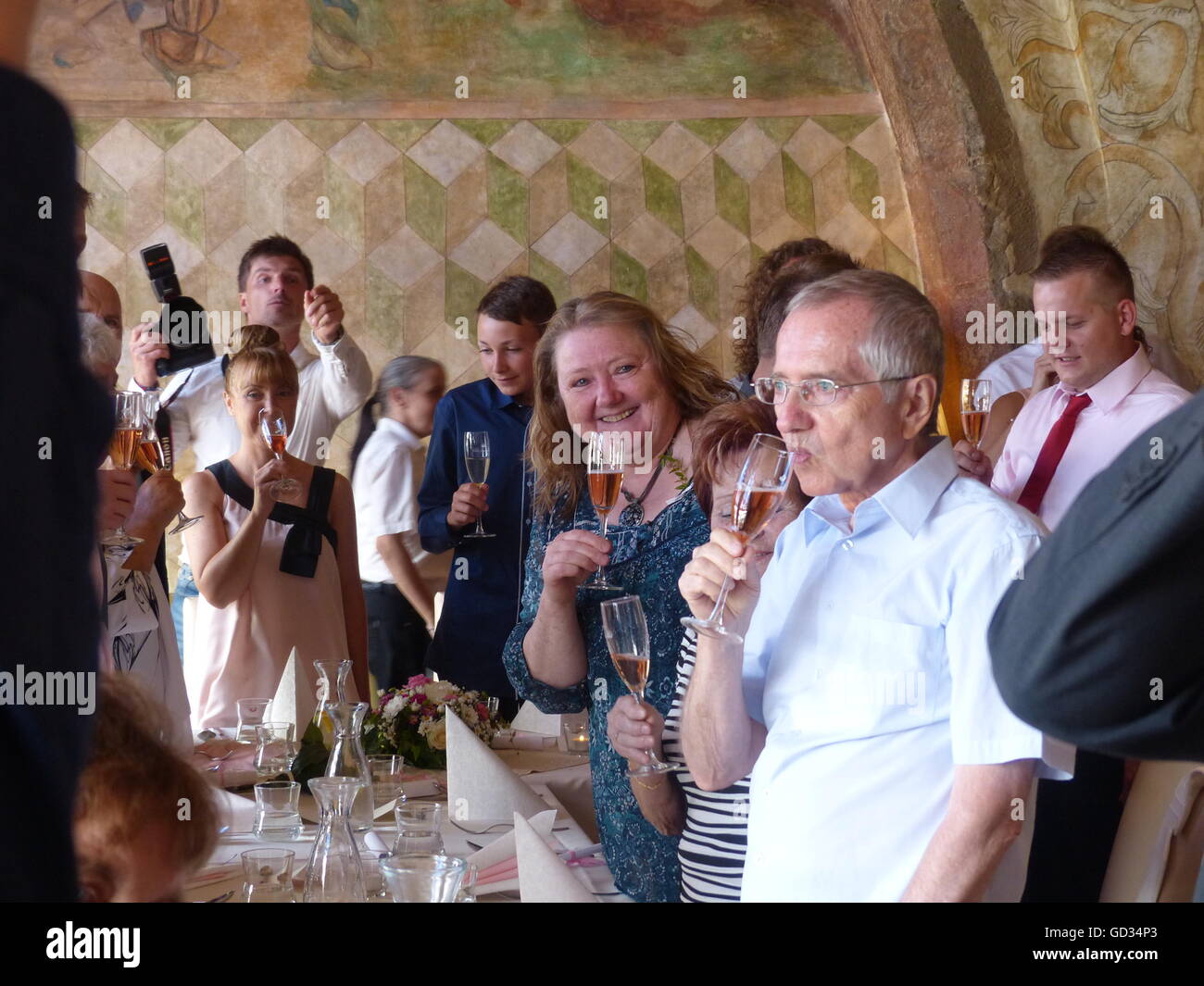 Toast ceremony hi-res stock photography and images - Alamy