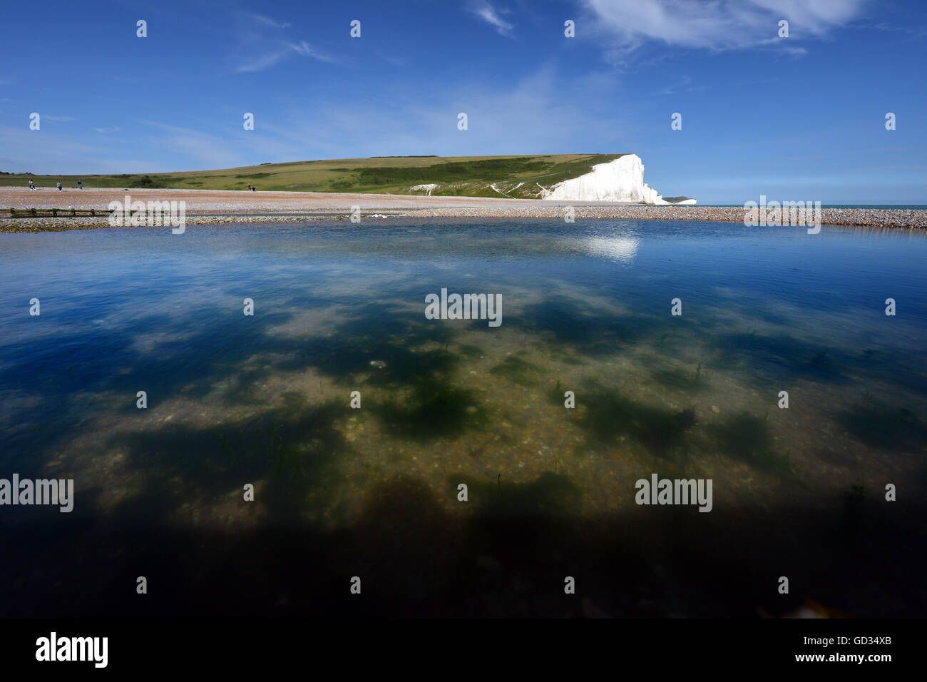 The iconic view of the English coast, Seven Sisters chalk cliffs, East ...