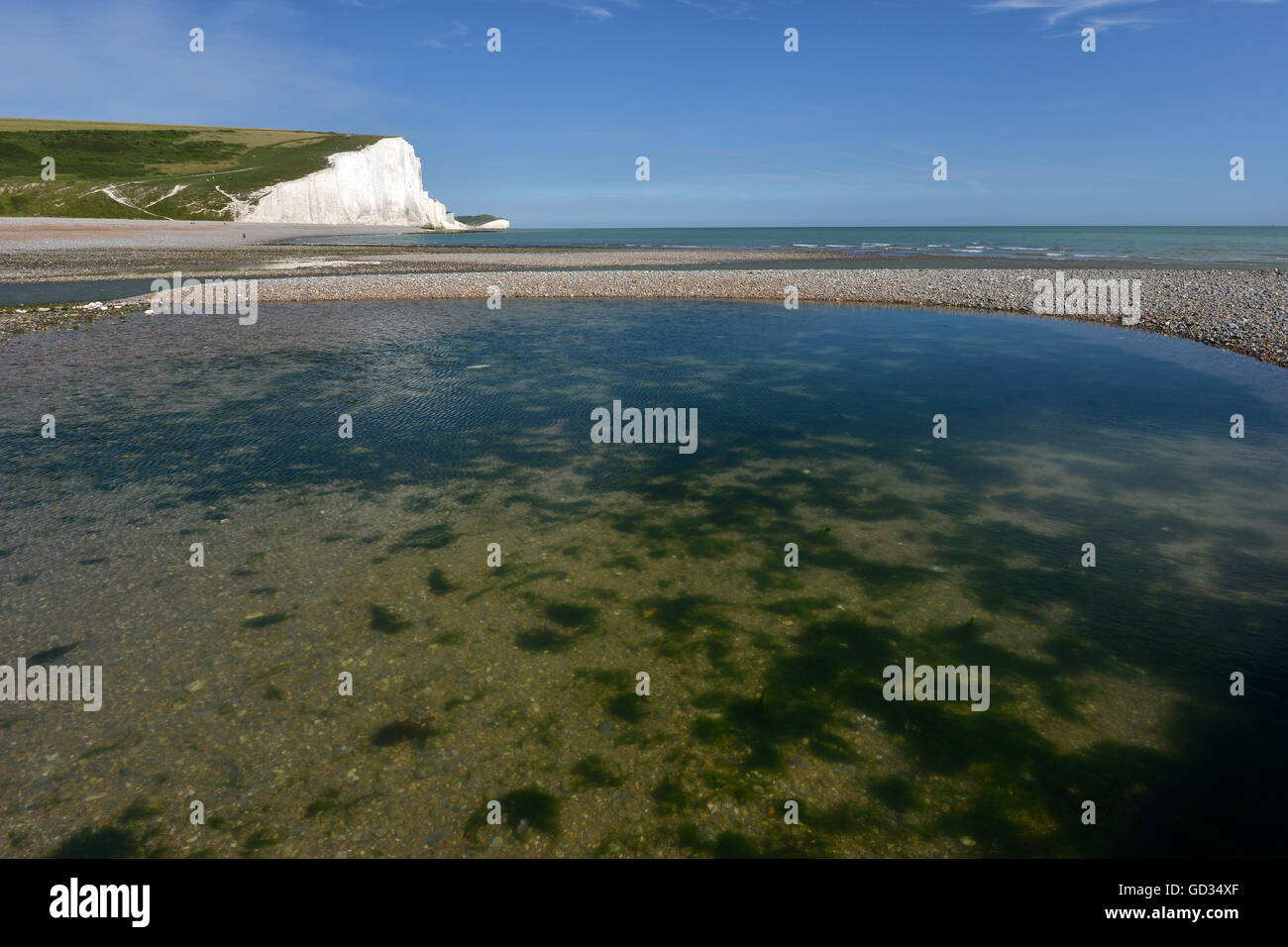 The iconic view of the English coast, Seven Sisters chalk cliffs, East ...