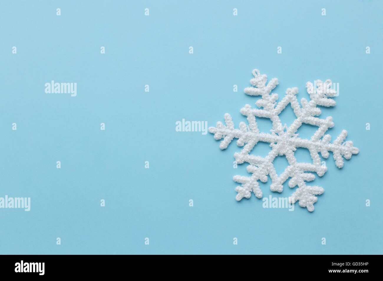 Blue ice snowflake decorative hi-res stock photography and images - Alamy