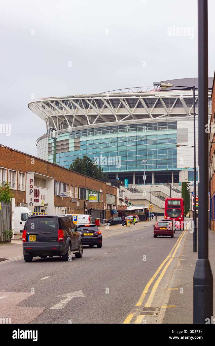 Wembley stadium outside view hi-res stock photography and images - Alamy
