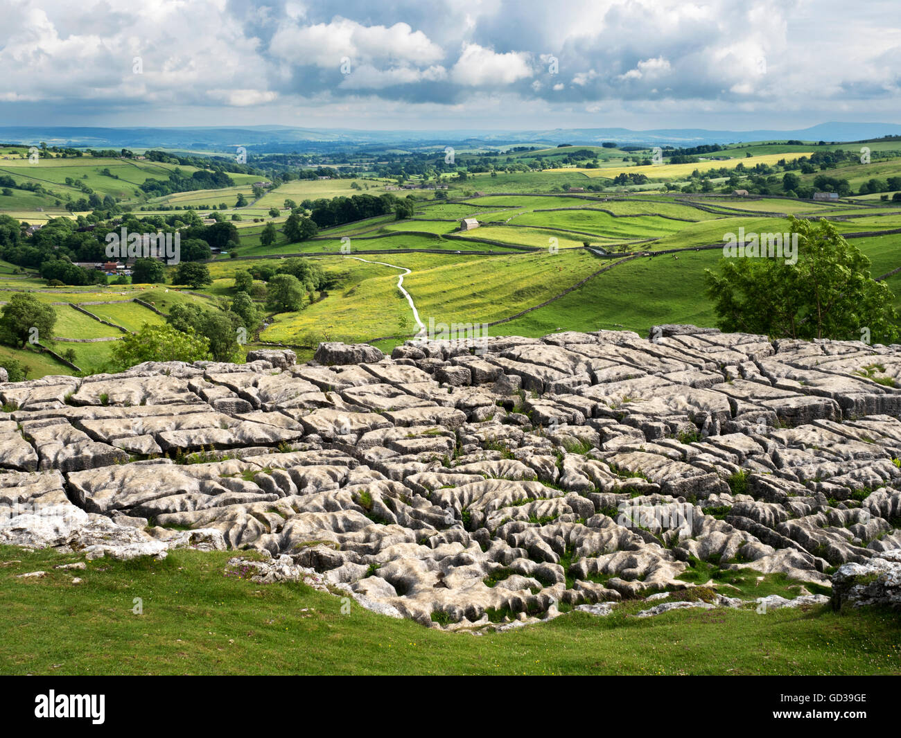 Malham cove hi-res stock photography and images - Alamy