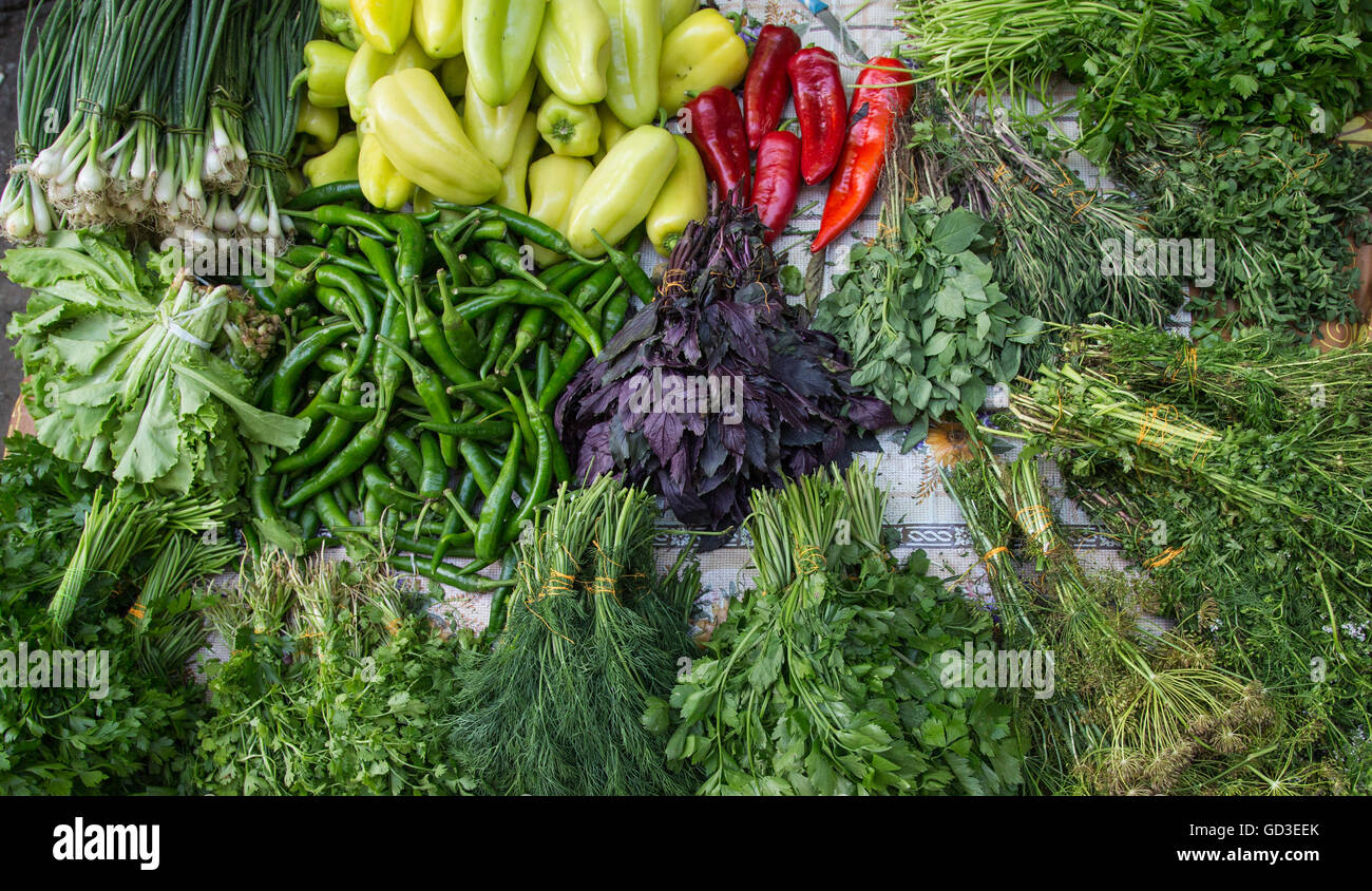 Green herbs stall hi-res stock photography and images - Alamy