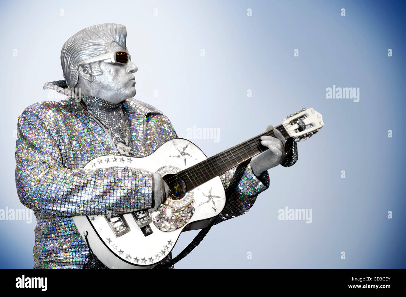 Silver Instruments High Resolution Stock Photography and Images - Alamy