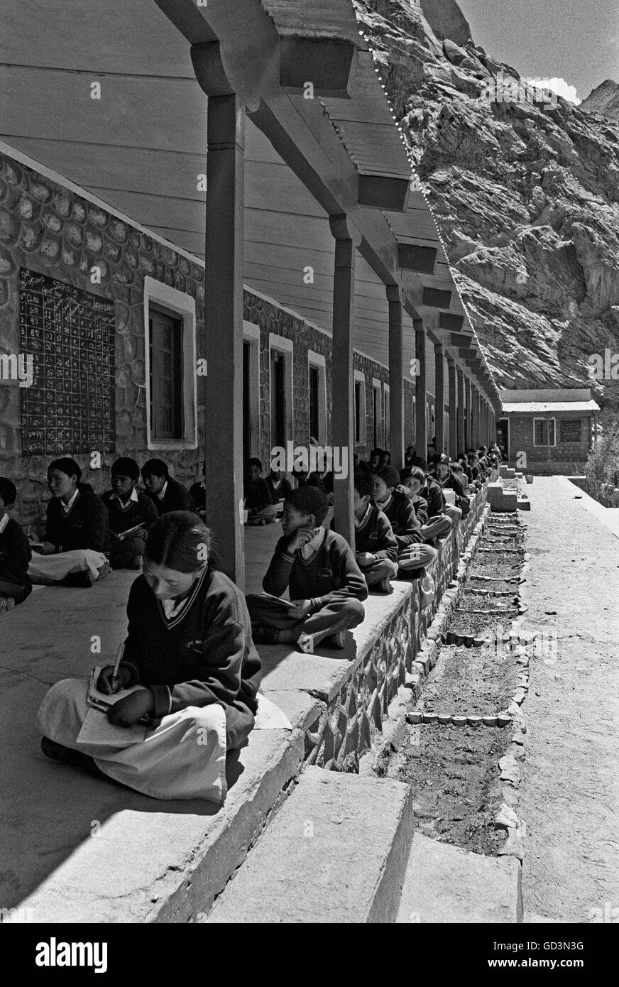 School students india Black and White Stock Photos & Images - Alamy