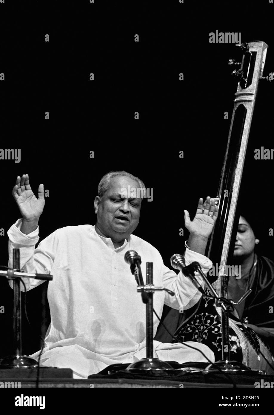 Classical indian singer Black and White Stock Photos & Images - Alamy