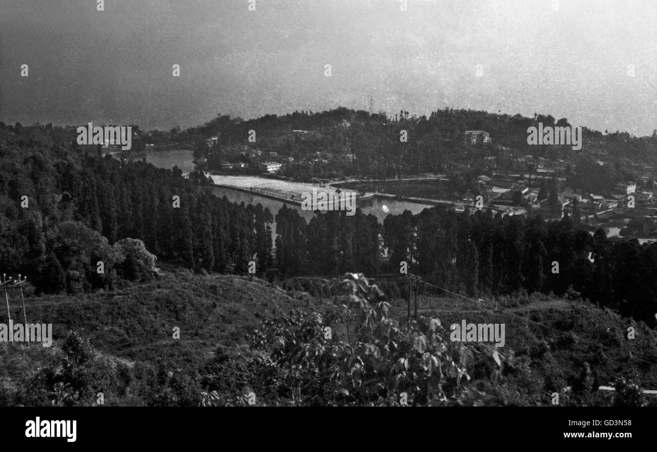 Himalayas hill view Black and White Stock Photos & Images - Alamy