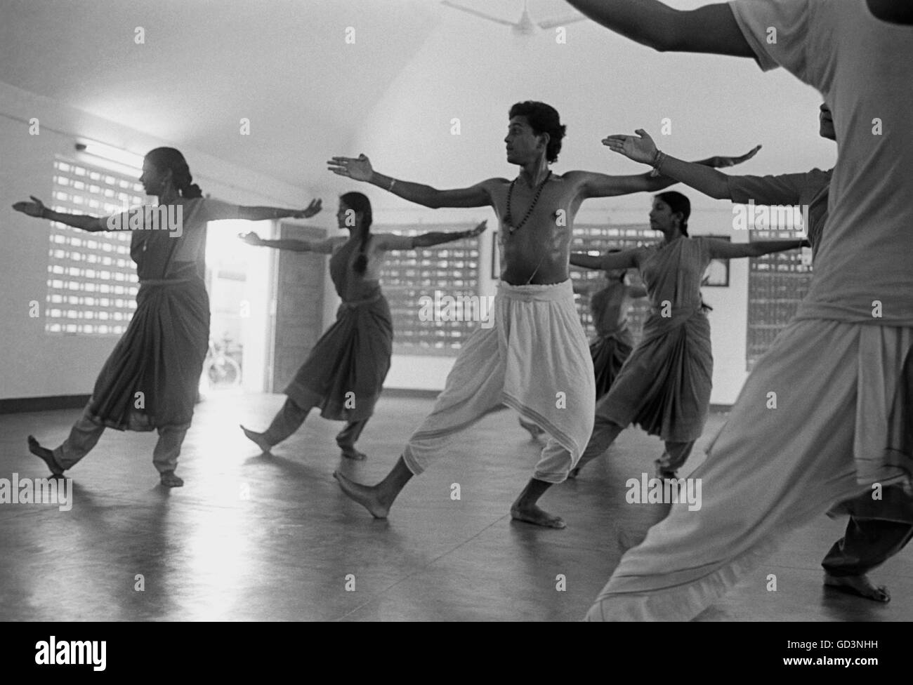 Dancing jpg Black and White Stock Photos & Images - Alamy