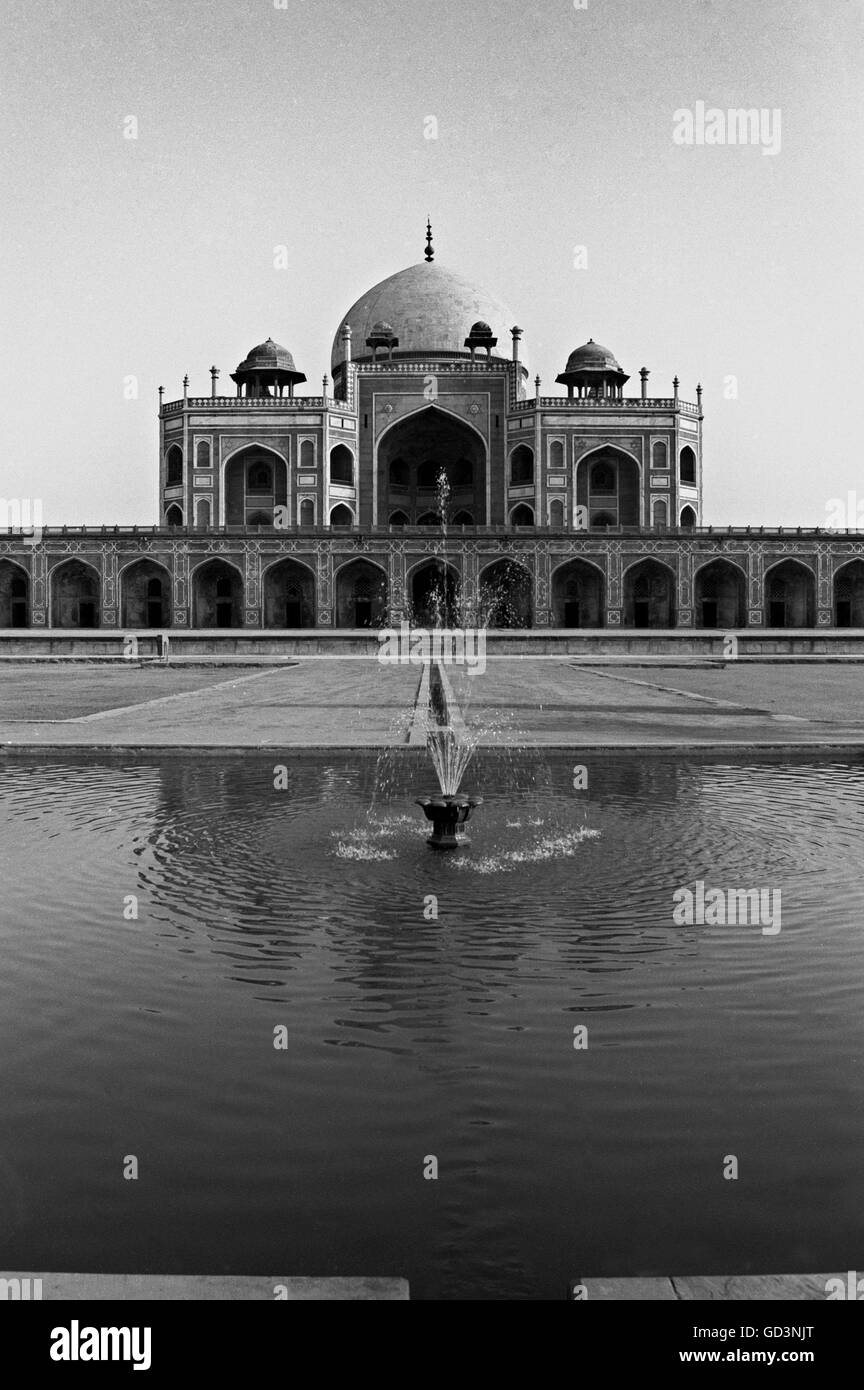 Humayun shrine Black and White Stock Photos & Images - Alamy