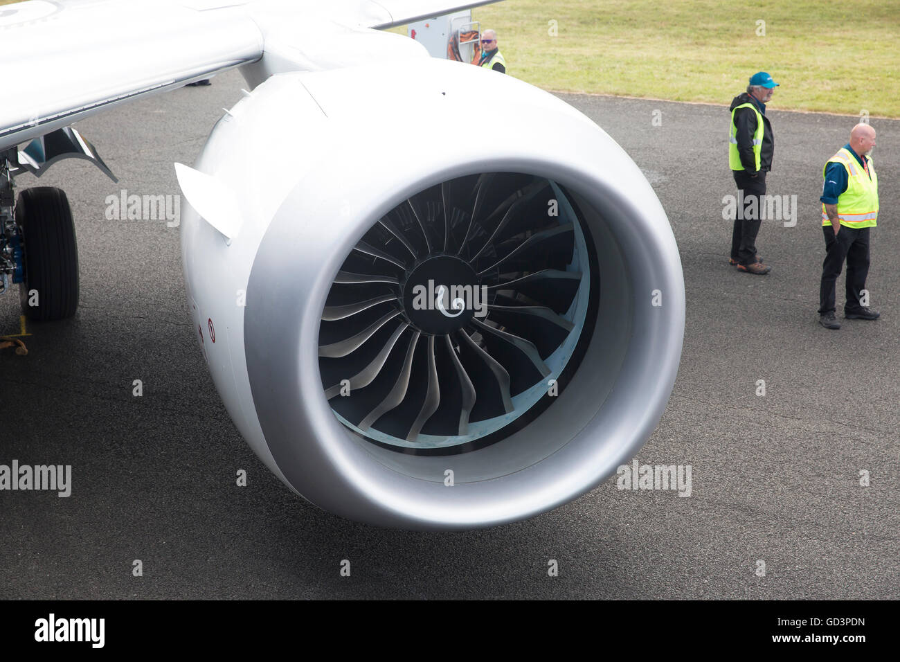 Boeing 727 engine hi-res stock photography and images - Alamy
