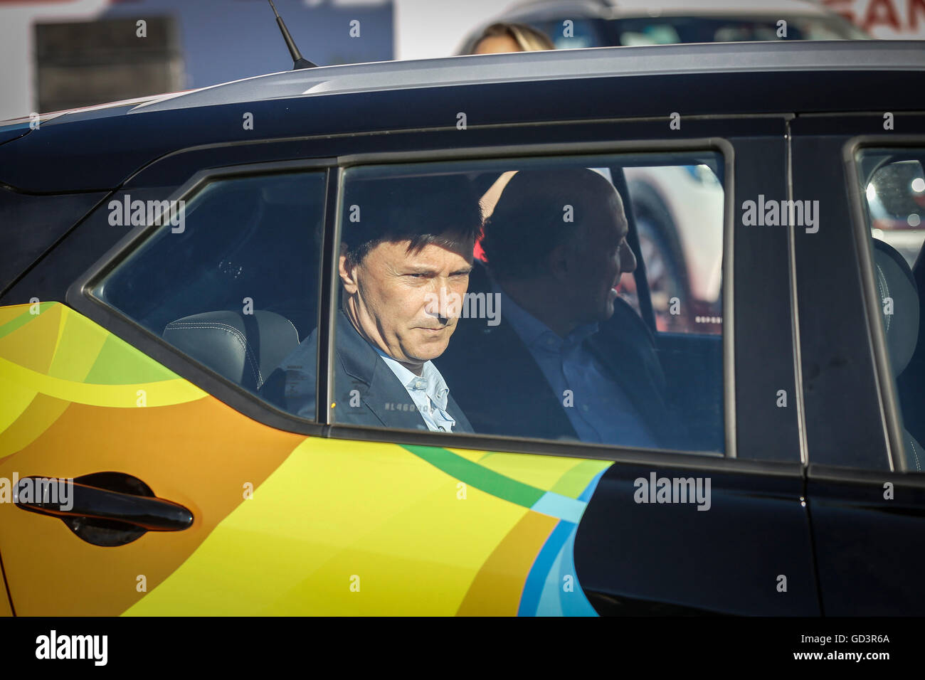Francois Dossa, president of Nissan Brazil comes next to Sidney Levy ...