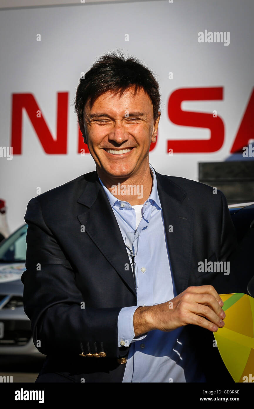 What comes next hi-res stock photography and images - Alamy