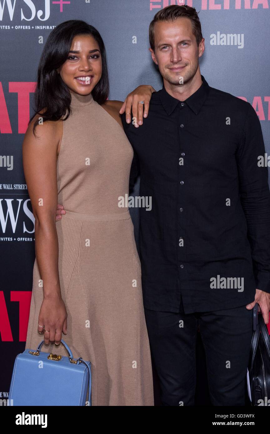 Hannah fallis bronfman hi-res stock photography and images - Alamy