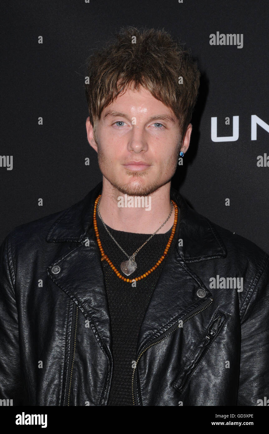 Toby Hemingway