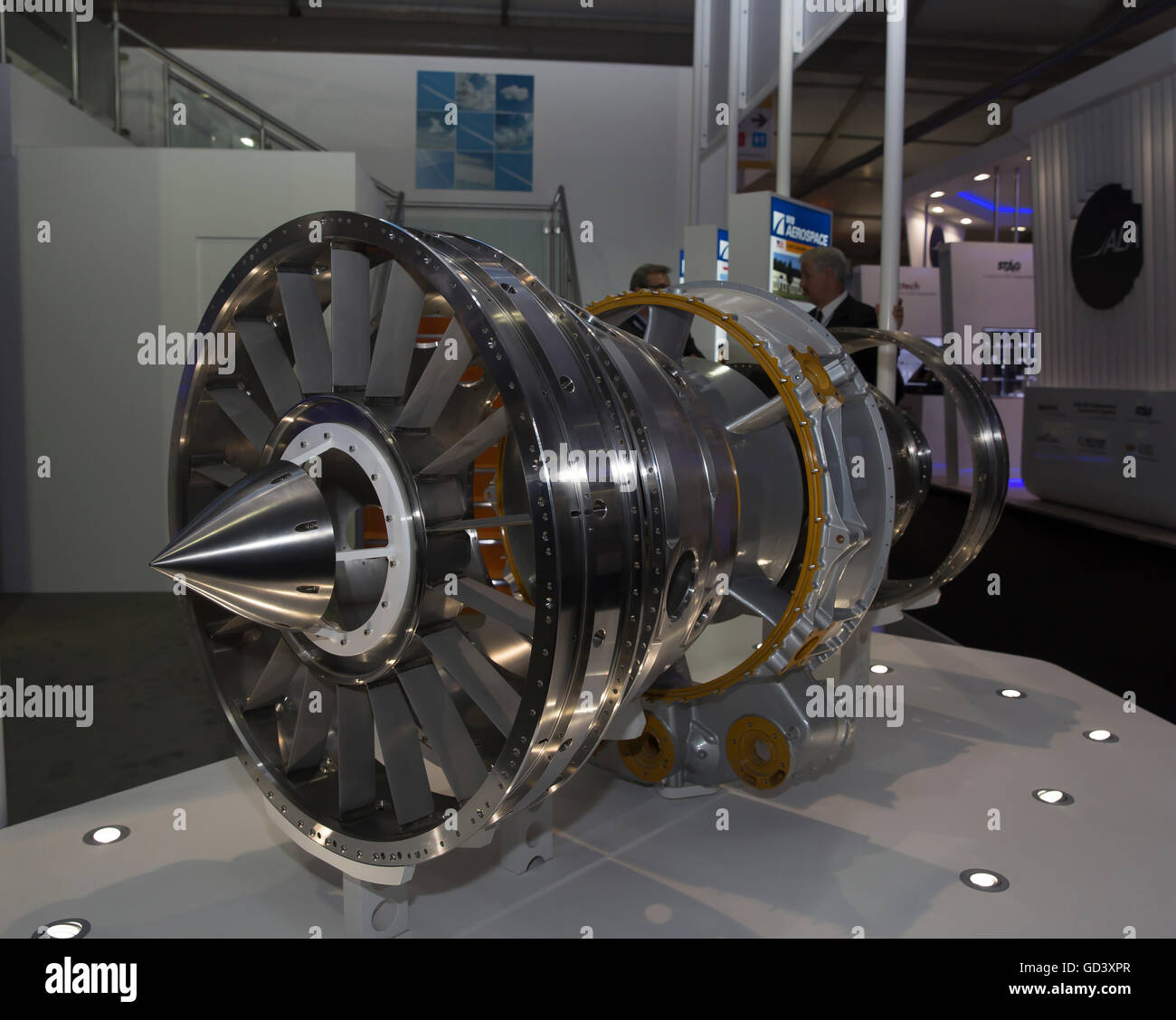 Boeing 727 engine hi-res stock photography and images - Alamy