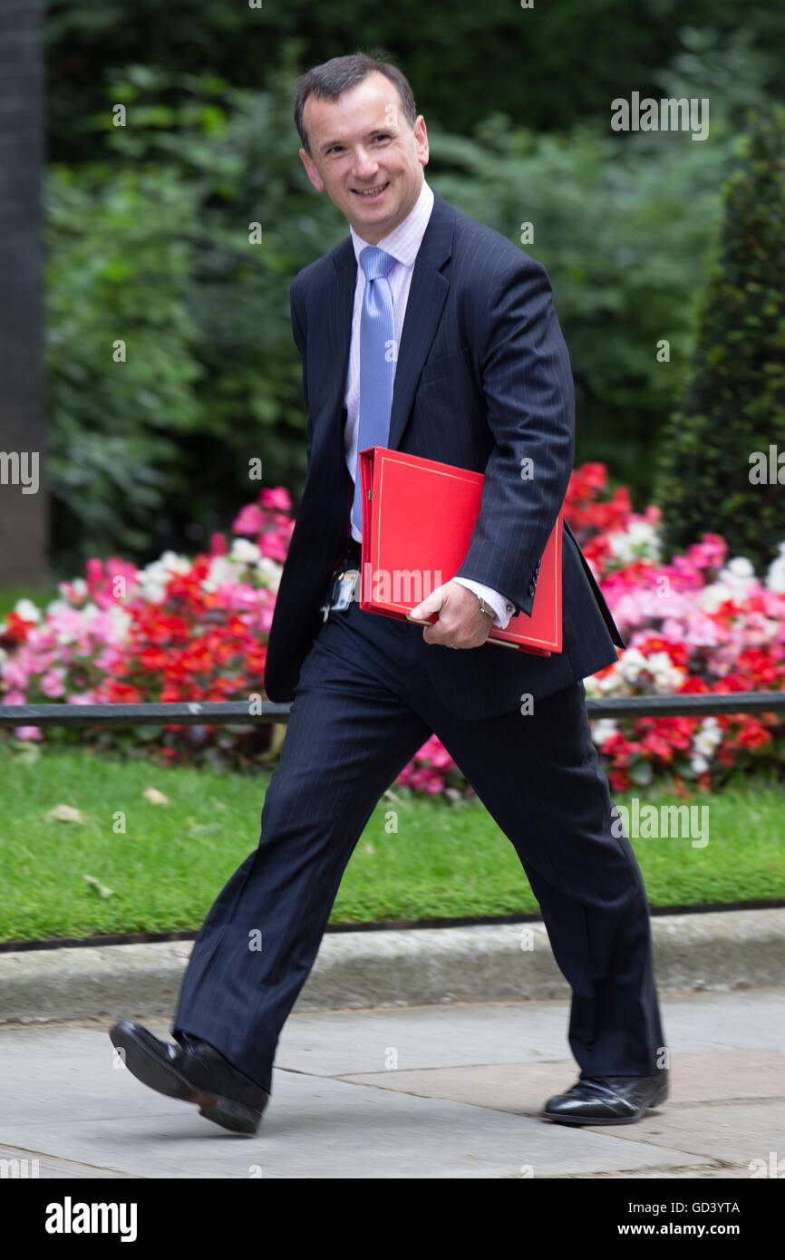 London, 12th July 2016. The Rt Hon Alun Cairns MP arrives at Number 10 ...