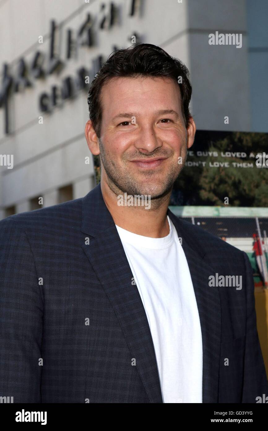 Tony Romo High Resolution Stock Photography and Images - Alamy