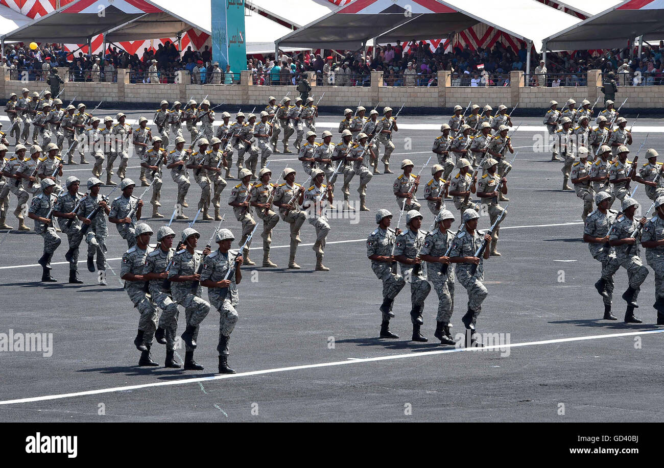 Cairo, Egypt. 12th July, 2016. Egyptian forces demonstrate their skills ...