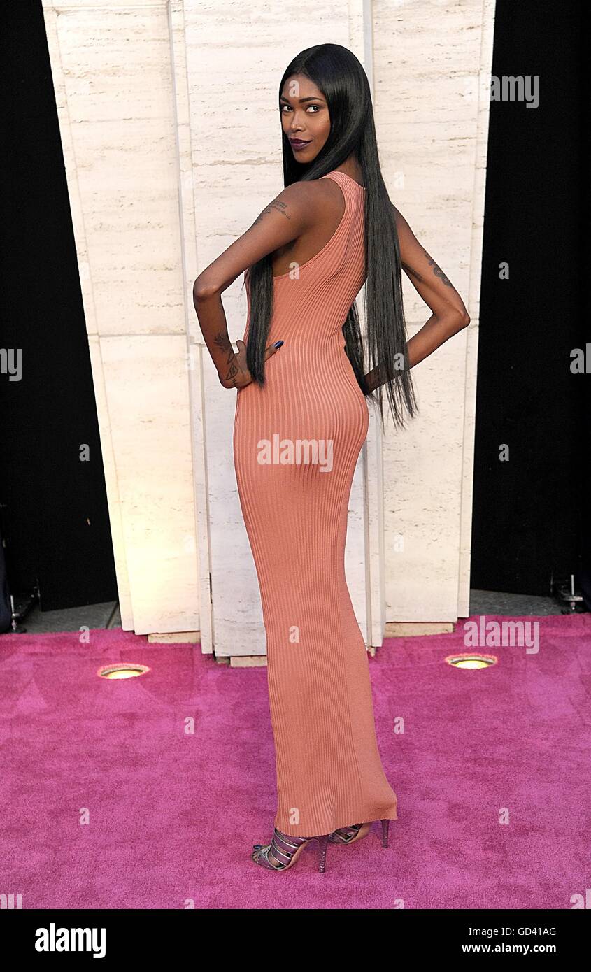 New York, NY, USA. 11th July, 2016. Jessica White at arrivals for VH1 ...