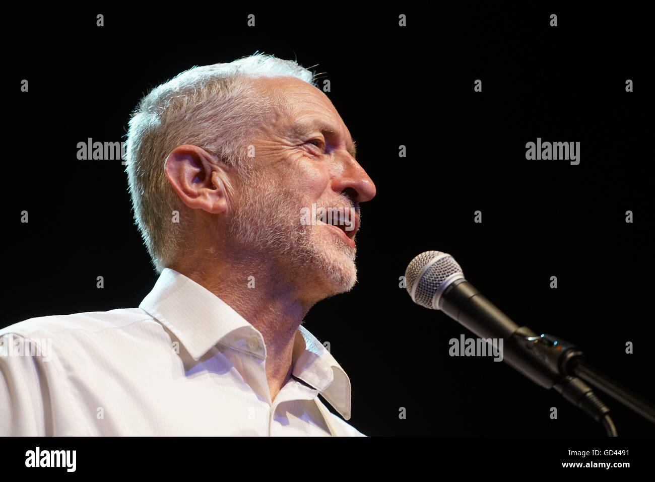 London, UK. 12th July 2016. Speaker Jeremy Corbyn himself at the #JC4PM ...