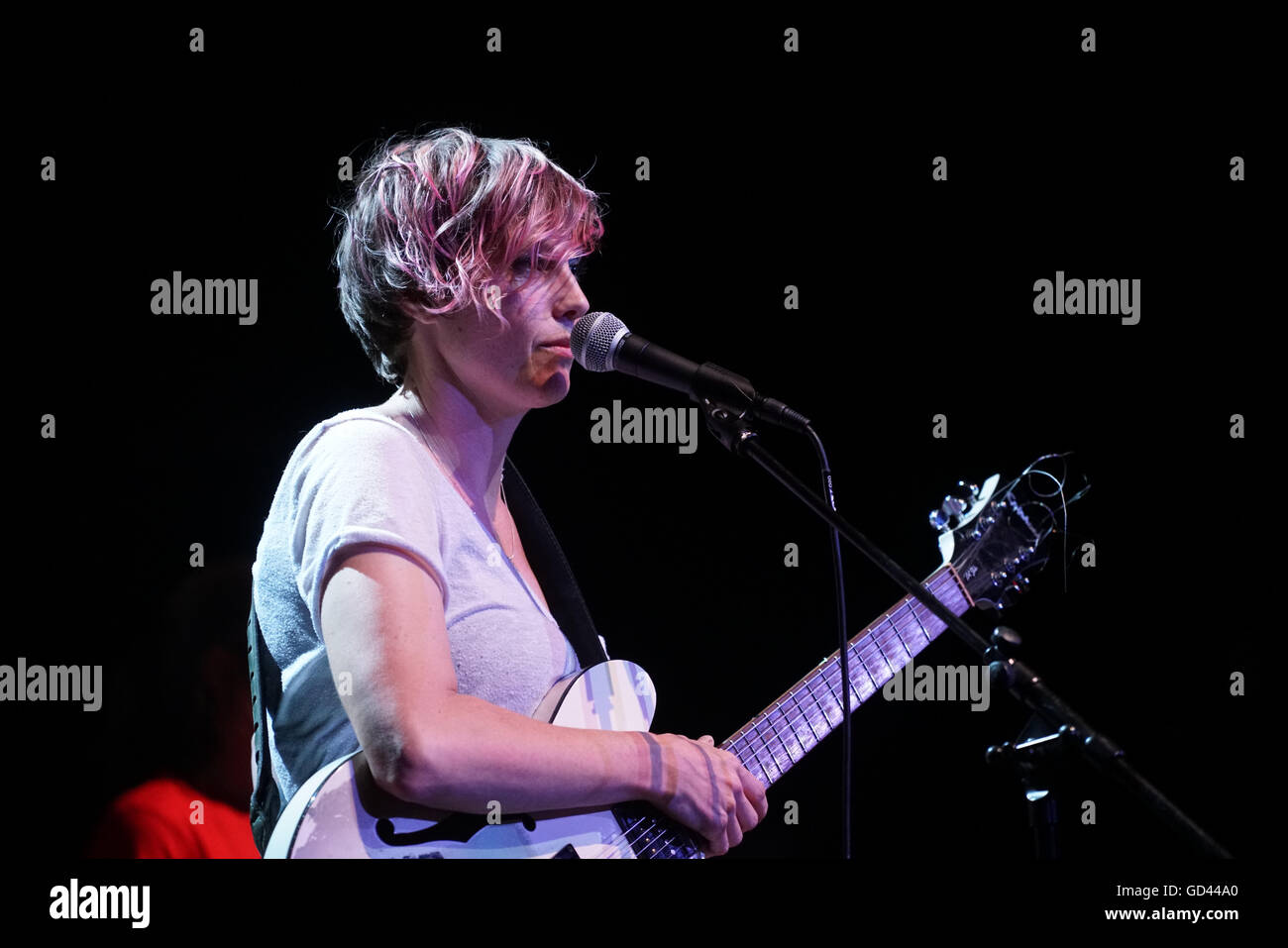 London, UK. 12th July 2016. Louisa Roach form a band She drew the gun ...